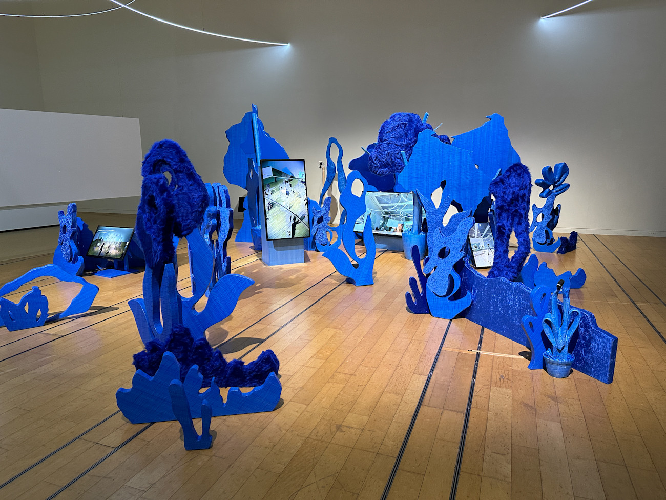 NTT [ICC] で「多層世界とリアリティのよりどころ」 | ニュース | アイエム[インターネットミュージアム]